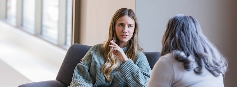 Anoreksi – Læs om symptomer, behandling og støtte fra DUOS her